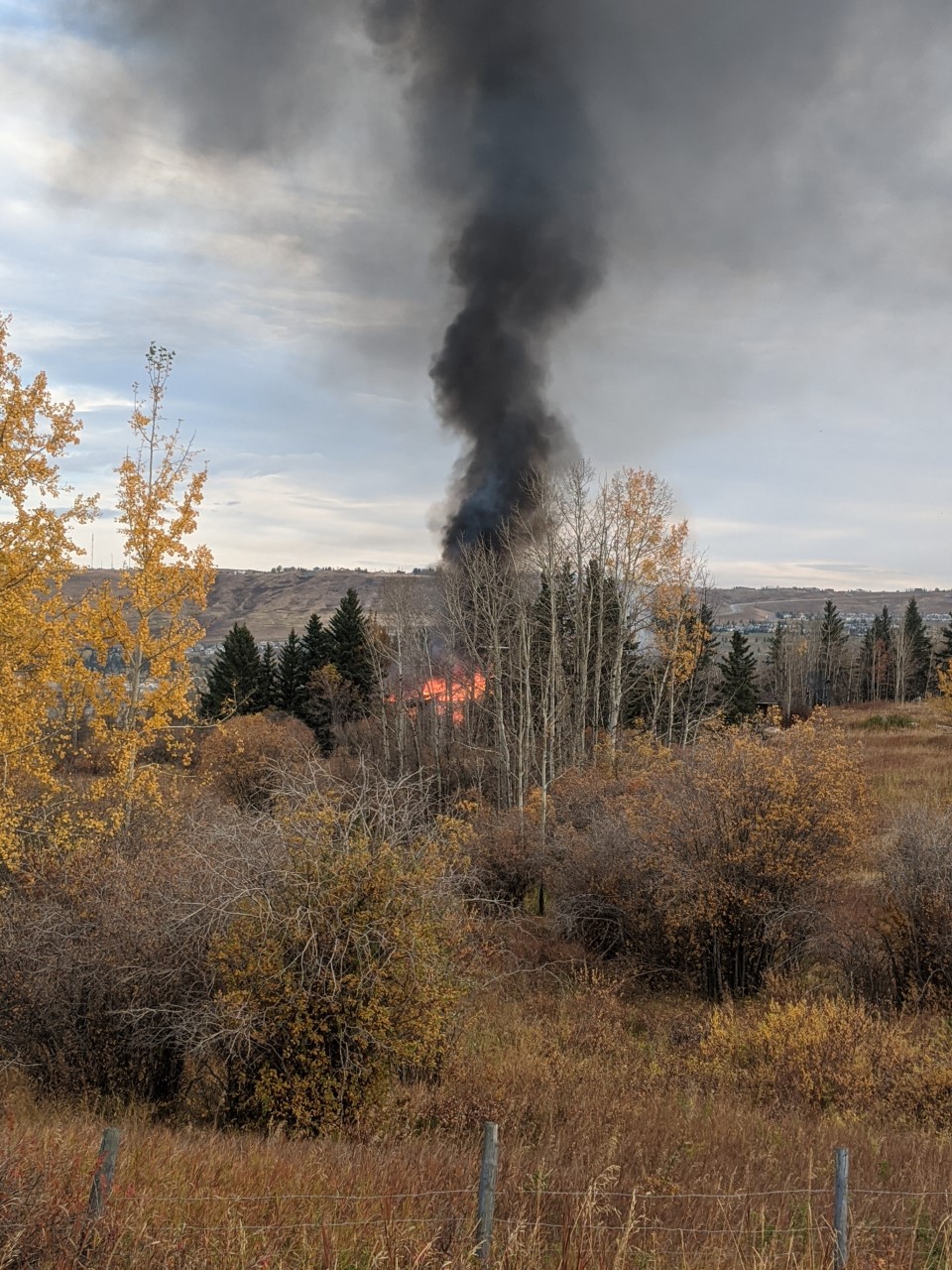Fire crews battling fire just east of Rivercrest - CochraneNow ...