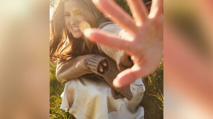 Riley Clemmons rise on charts a 'Godsend' alongside new album - ReachFM ...