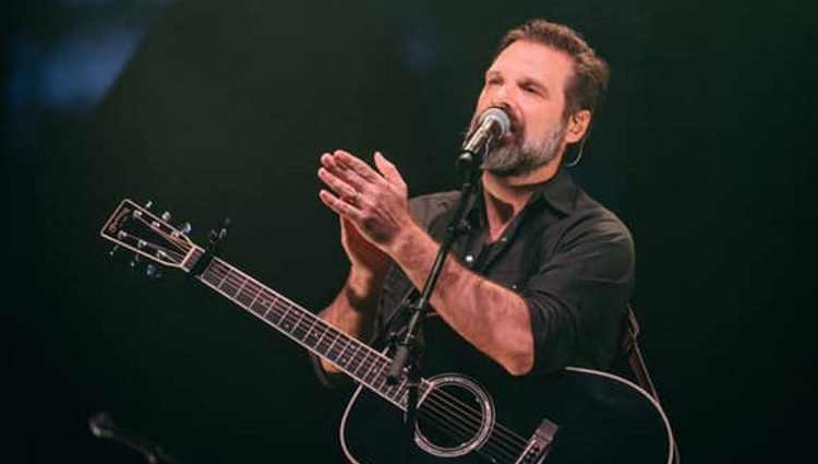 Mac Powell is putting out 2 tracks ahead of new album - ReachFM: Peace ...