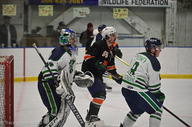 Sr. Klippers Win Back and Forth Affair Against Tigers ...