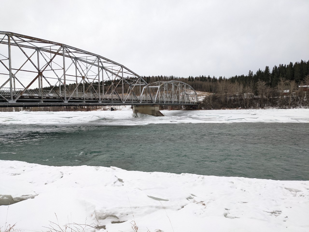 Massive weather shifts adding to unstable ice conditions - CochraneNow ...