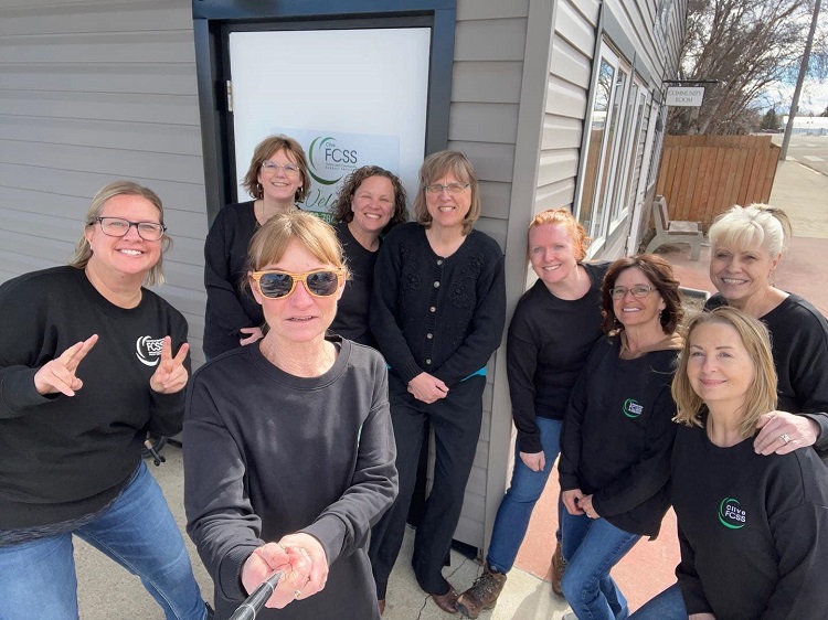 Lacombe FCSS receives funding for Teen Day Trips program ...