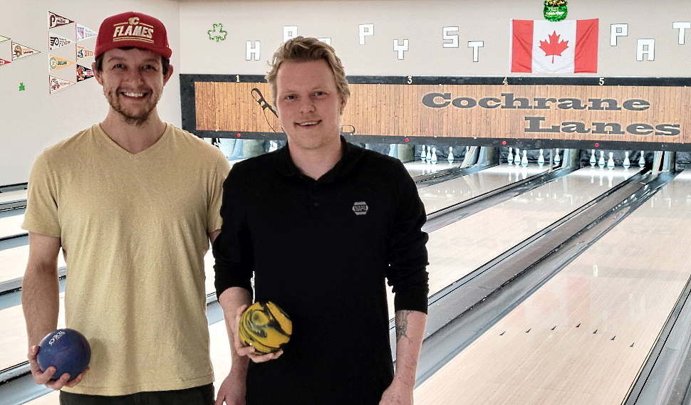 Cochrane Doubles team playing on home lanes in provincials ...