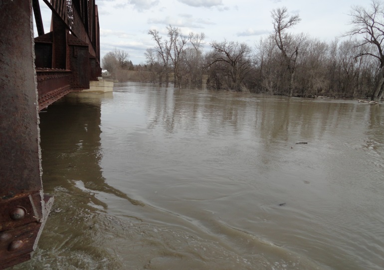 Flood warning issued from Emerson to Red River Floodway - CHVNRadio ...