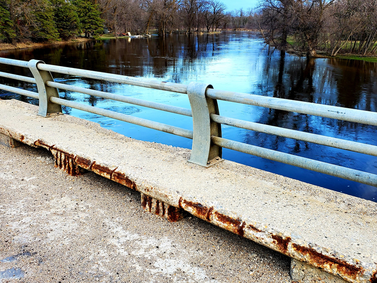 Red River rising in most locations in southern parts of the province ...