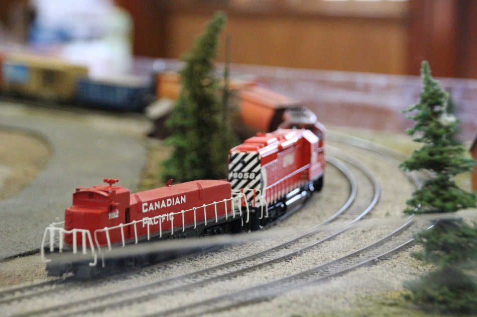 Portage Train Day brings in encouraging turnout - PortageOnline.com ...