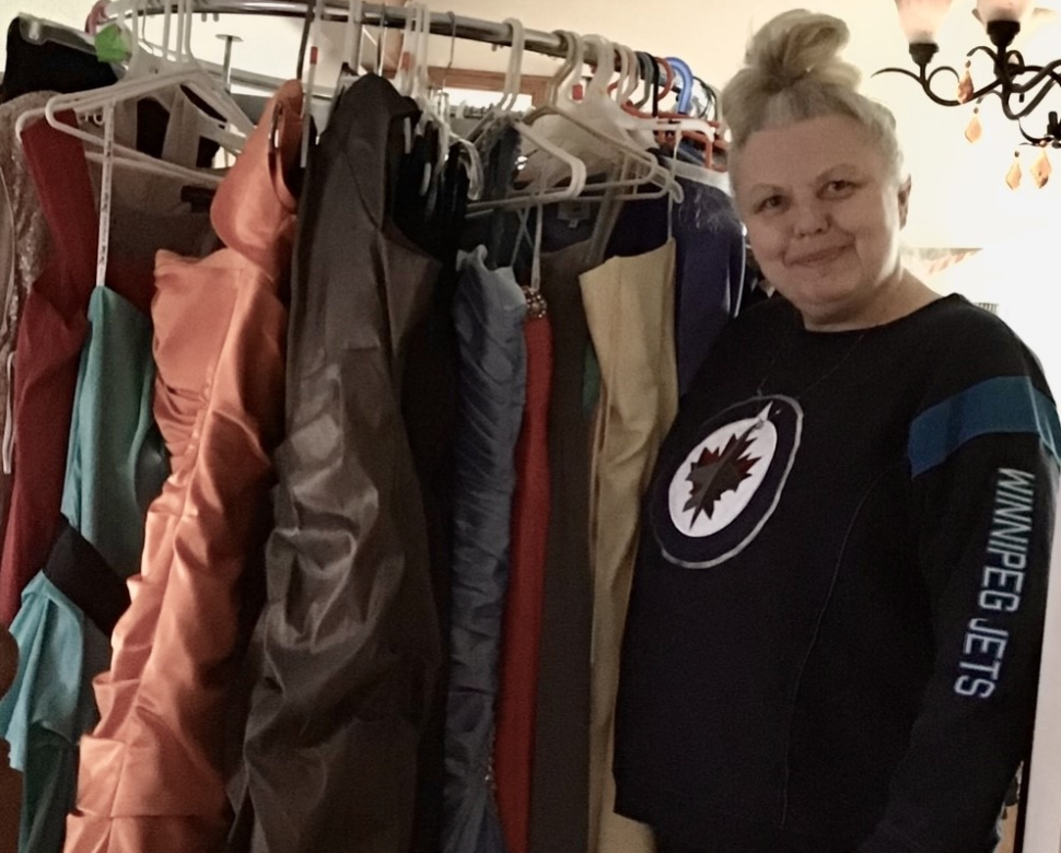 One woman's mission to make graduation affordable for all ...