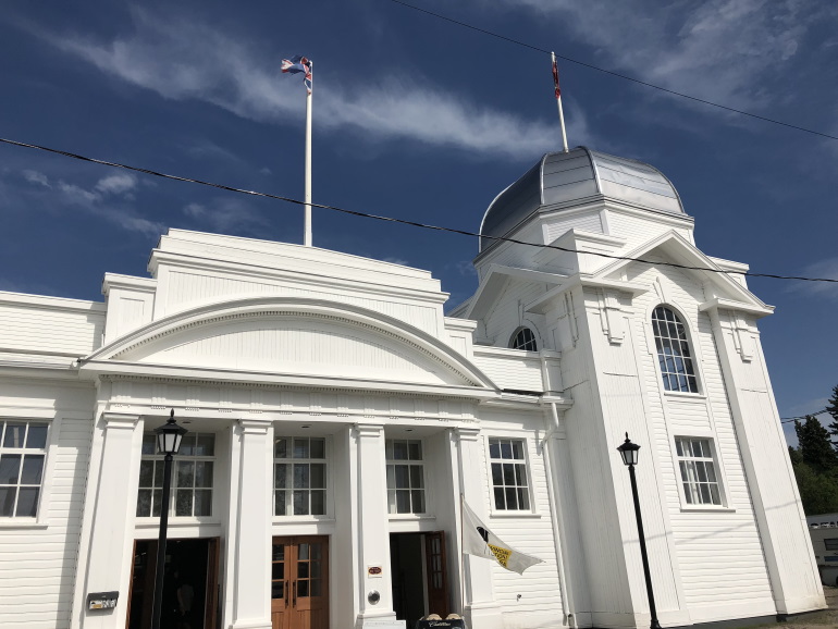 Dome building getting touch up - DiscoverWestman.com - Local news ...