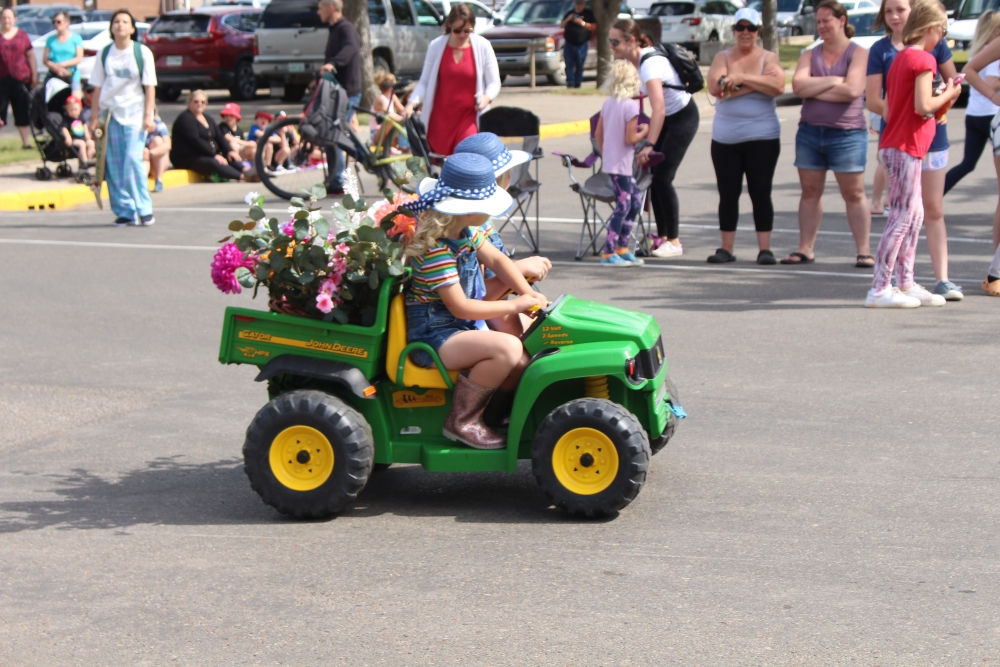 Small feet make big noise in downtown Swift Current ...