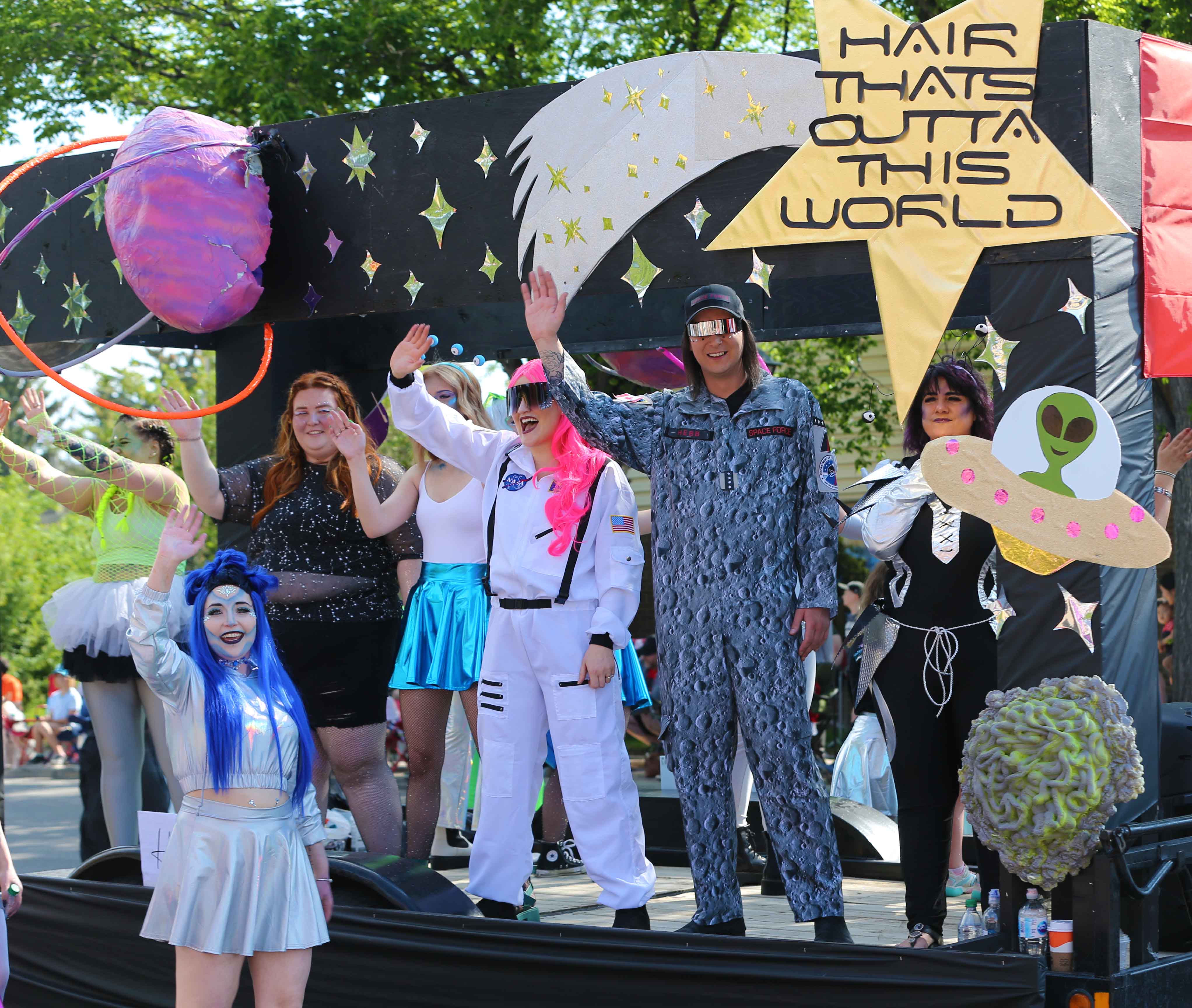 Watch/Gallery: Canada Day 2022: Airdronians flock to Canada Day parade ...