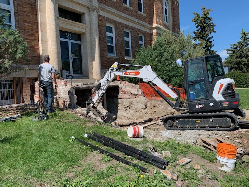Stairs project begins at Kerrobert Courthouse - WestCentralOnline: West ...