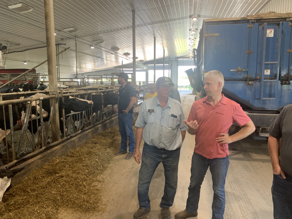 Meals on the Farm visits Millenium Holsteins, the Pelletier family farm ...
