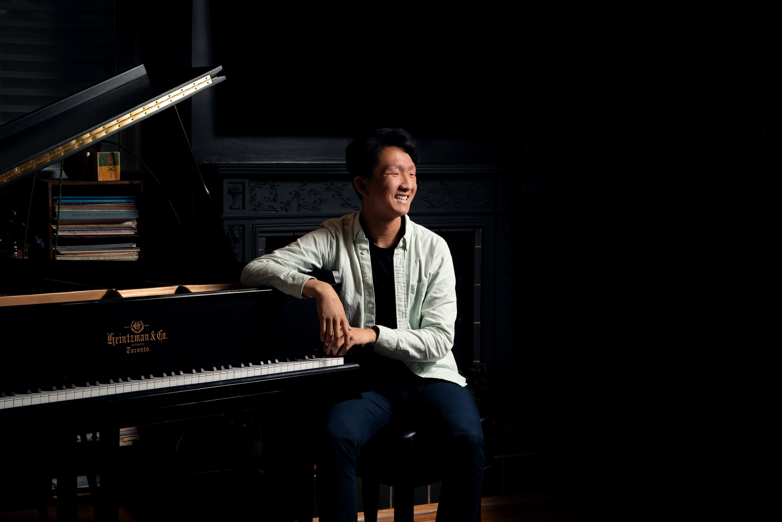 Saskatoon-based young artist Jerry Hu set to perform in Winnipeg ...