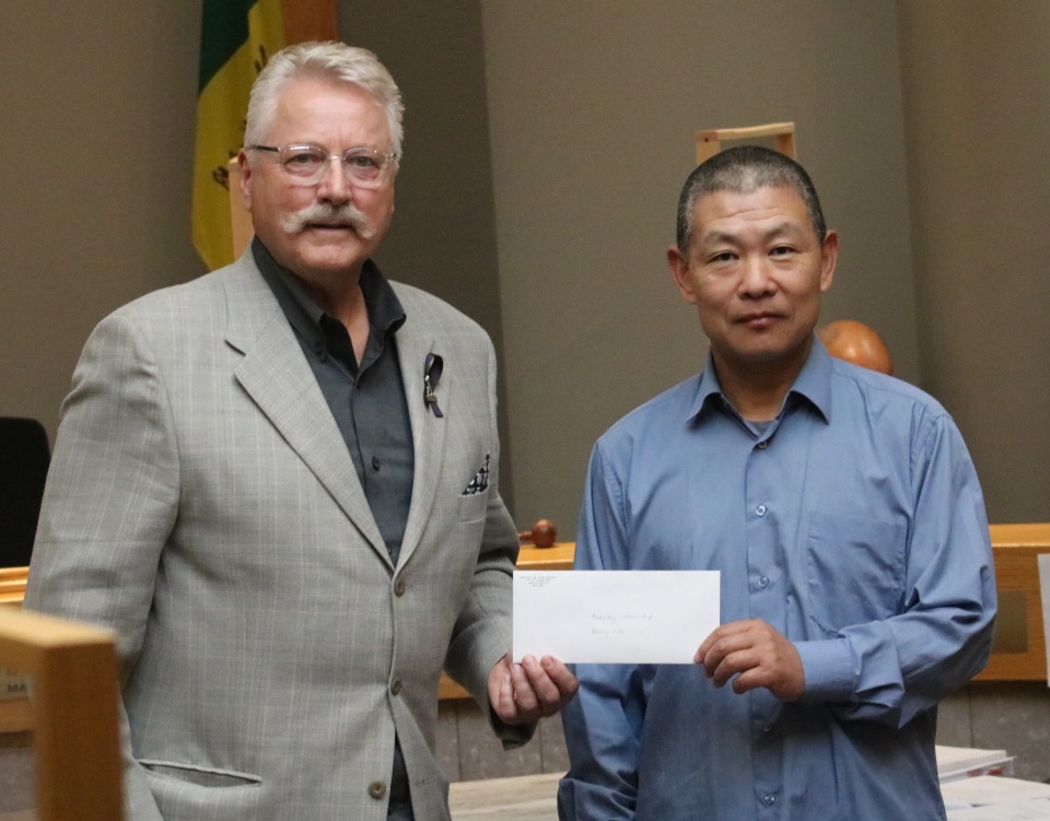 Harry Lin wins Dubinsky Family Scholarship - DiscoverMooseJaw.com ...
