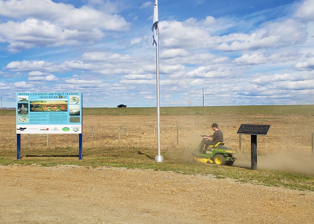 Sibling teens return RCAF Monument to former glory - OkotoksOnline.com ...