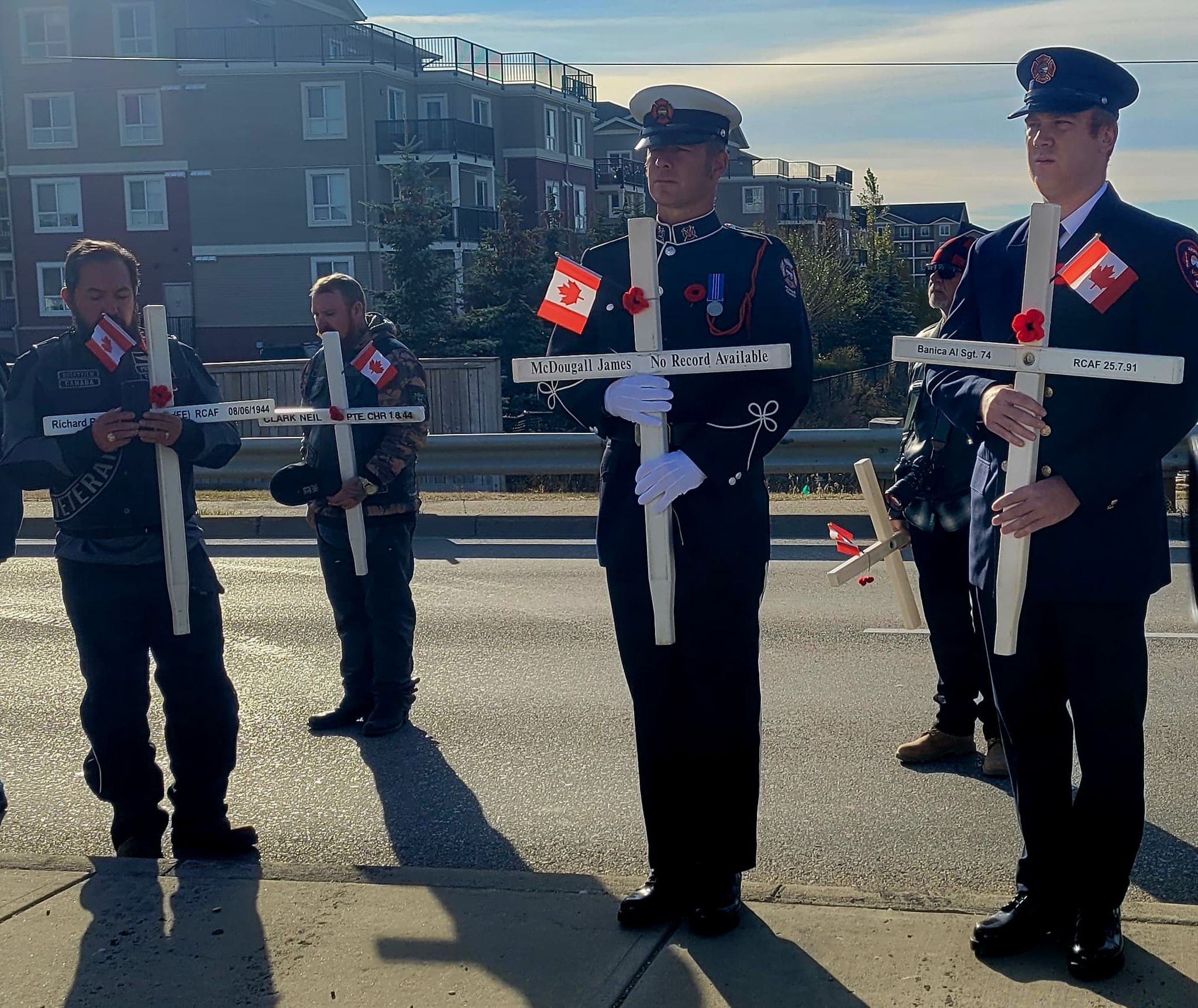 Watch: Airdronians honour veterans during memorial crosses parade ...