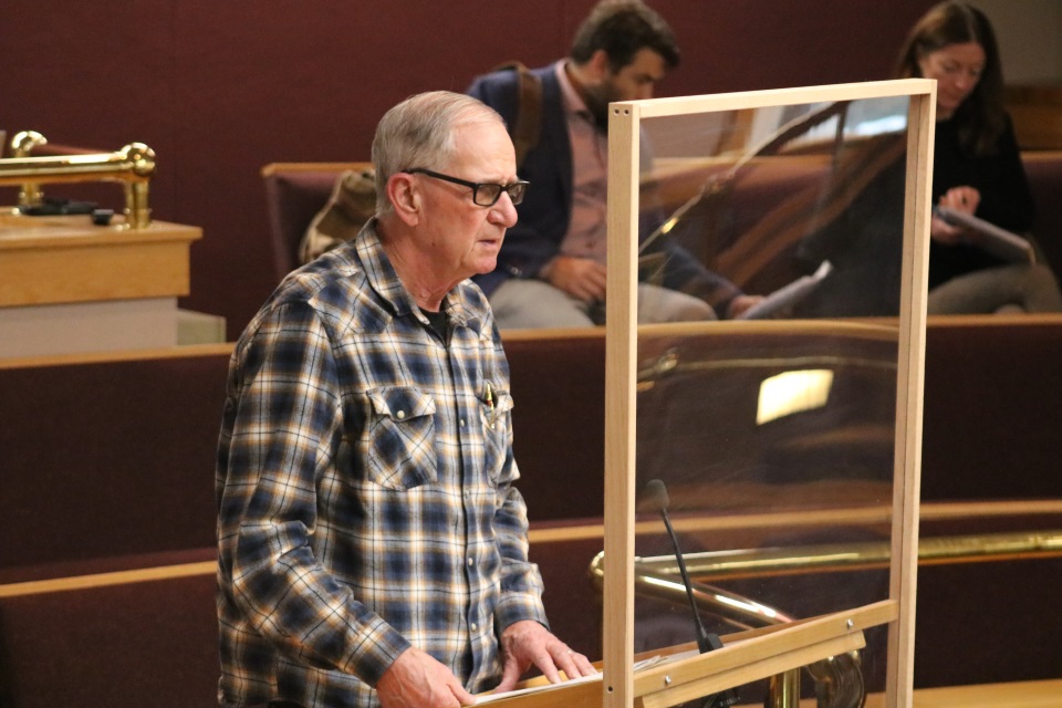 City council blames developer for condo with standing water issues ...