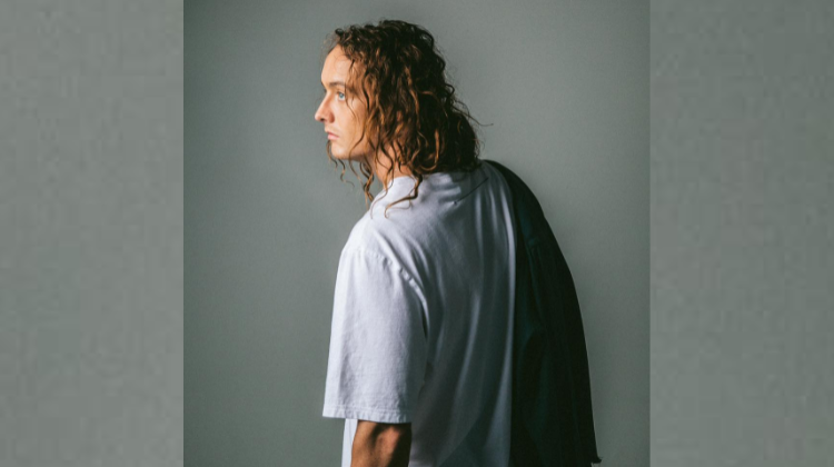 From busking to centre stage, Hillsong artist releasing solo project ...