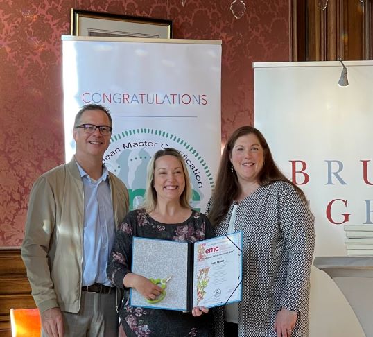 Budding local florist sprouts new talent overseas - SwiftCurrentOnline ...