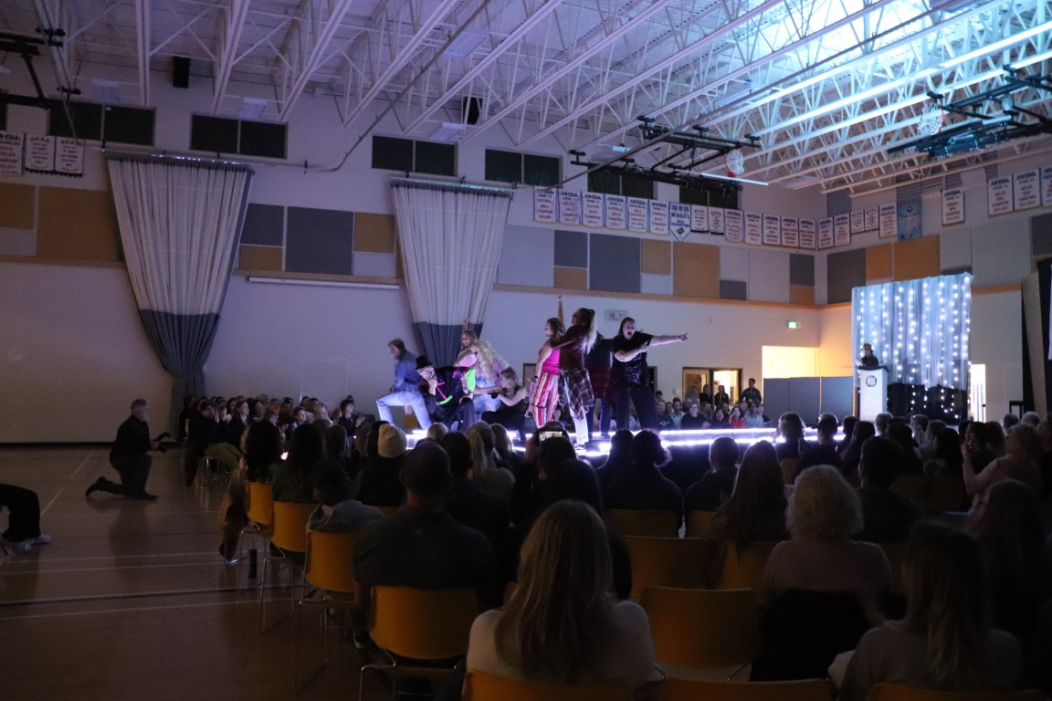 SRSS Grad Fashion Show comes back after two-year hiatus ...