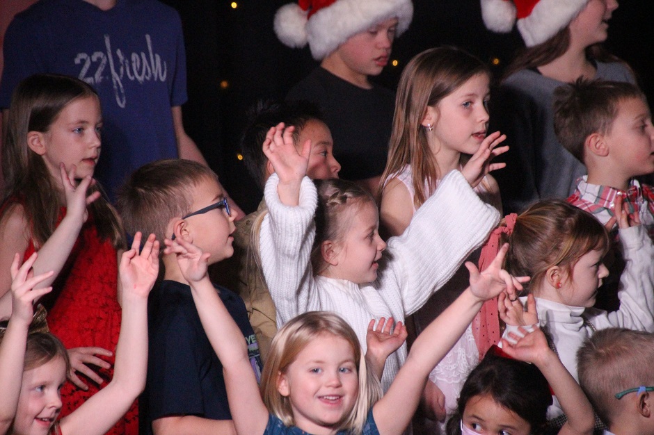 Christmas magic throughout the schools! - DiscoverWeyburn.com - Local ...