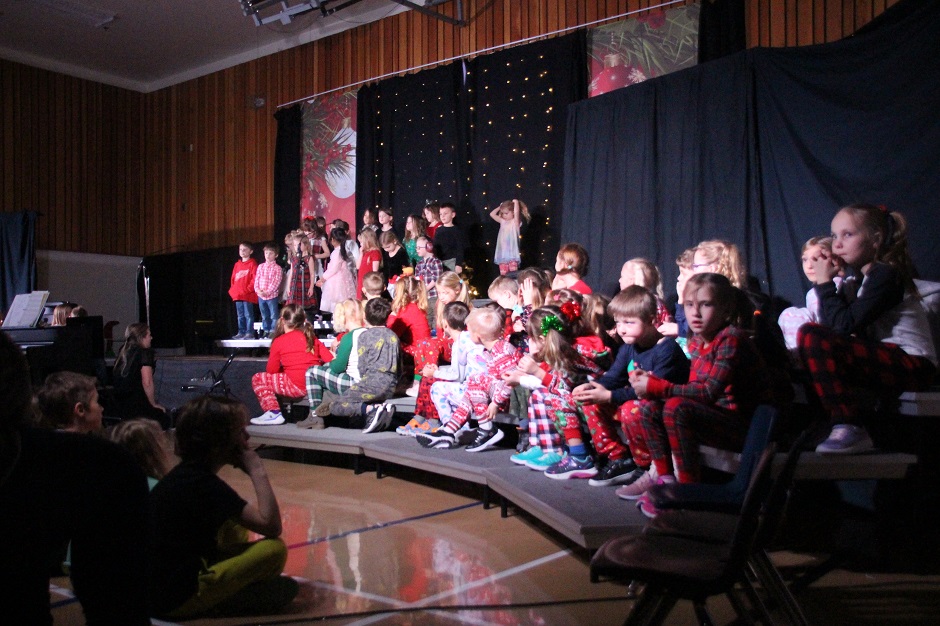 Christmas magic throughout the schools! - DiscoverWeyburn.com - Local ...