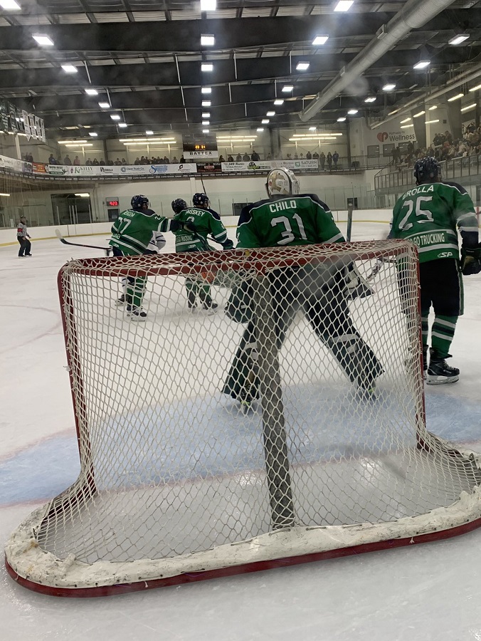 Sr. Klippers remain undefeated heading into holiday break ...
