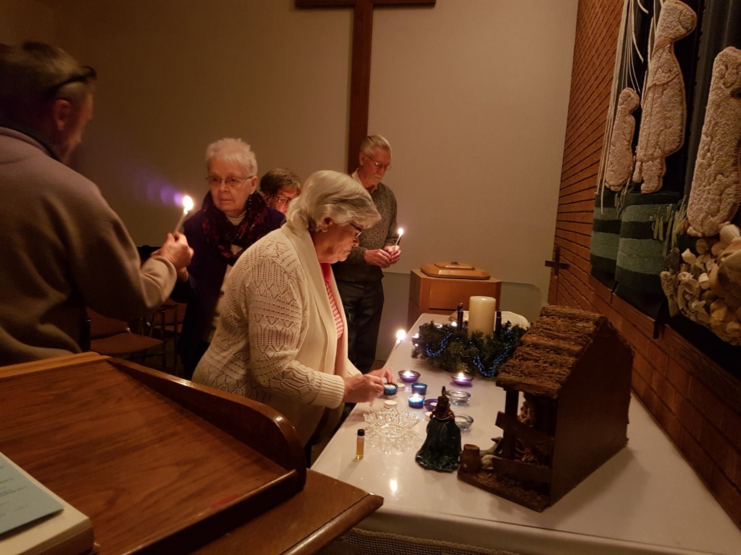 Minto United Church offers place to grieve on longest night of the year ...
