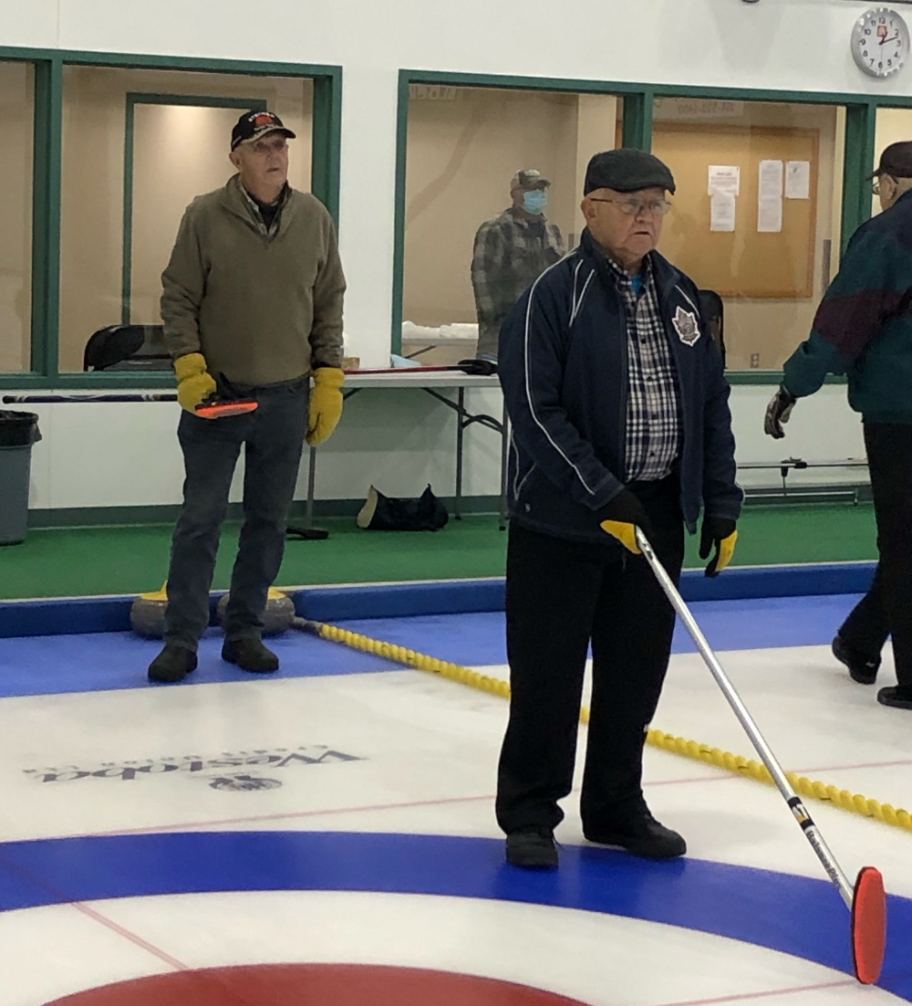 Stick Curling proves popular in Killarney - DiscoverWestman.com - Local ...