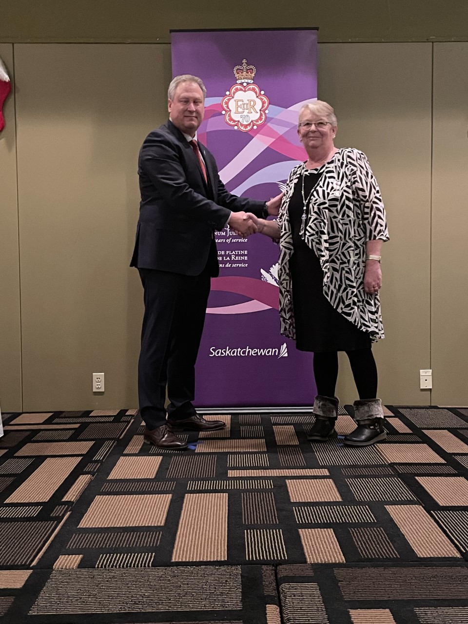 40 individuals honoured in Kindersley with Queen Elizabeth II Jubilee ...