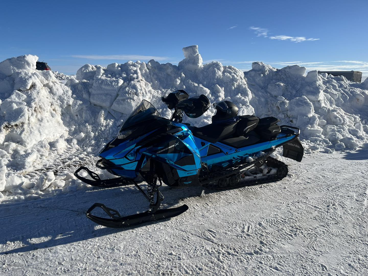 WATCH: Fantastic day of snowmobile drag racing captured by drone ...
