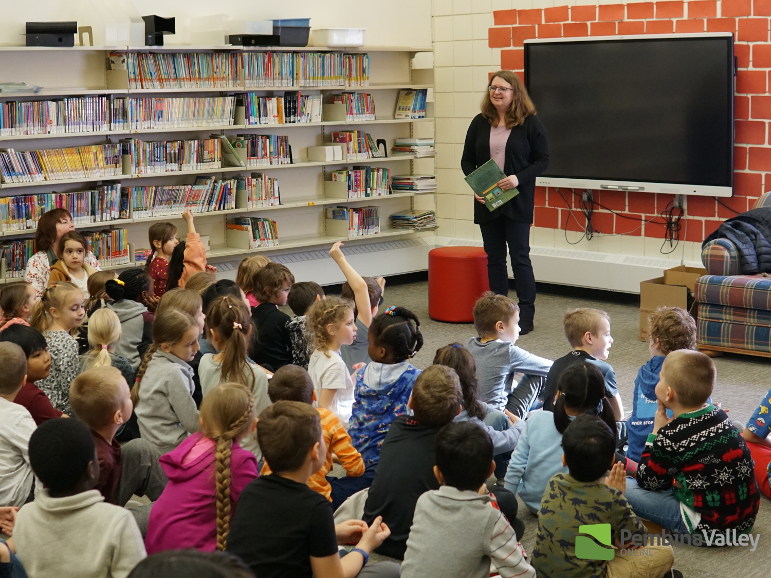 WATCH: I Love to Read Month with Maple Leaf School in Morden - PembinaValleyOnline.com - Local ...