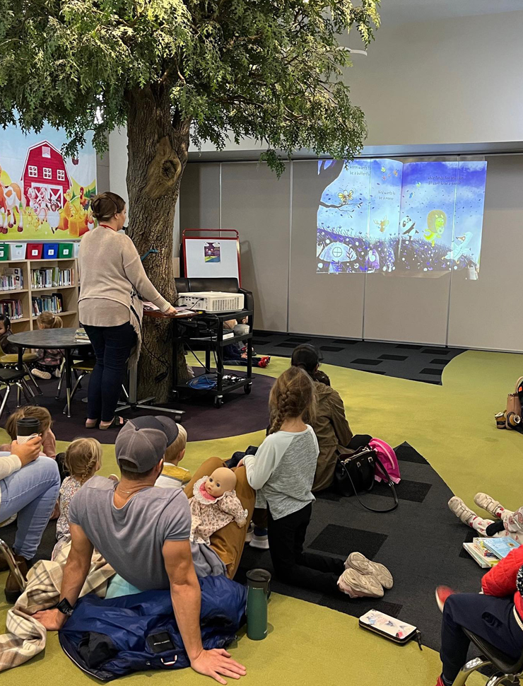 Many interesting clubs can bring fun and noise to libraries, director ...