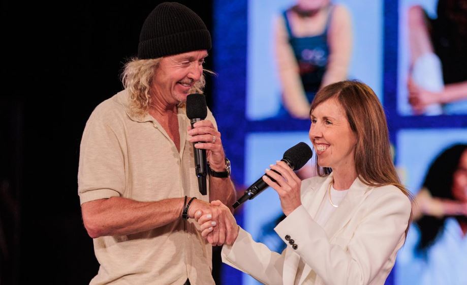 New pastors announced at Hillsong church 1 year after Brian Houston ...