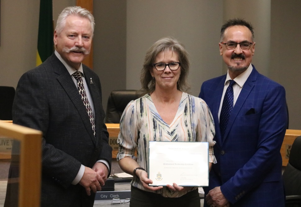 City employees complete leadership development program ...