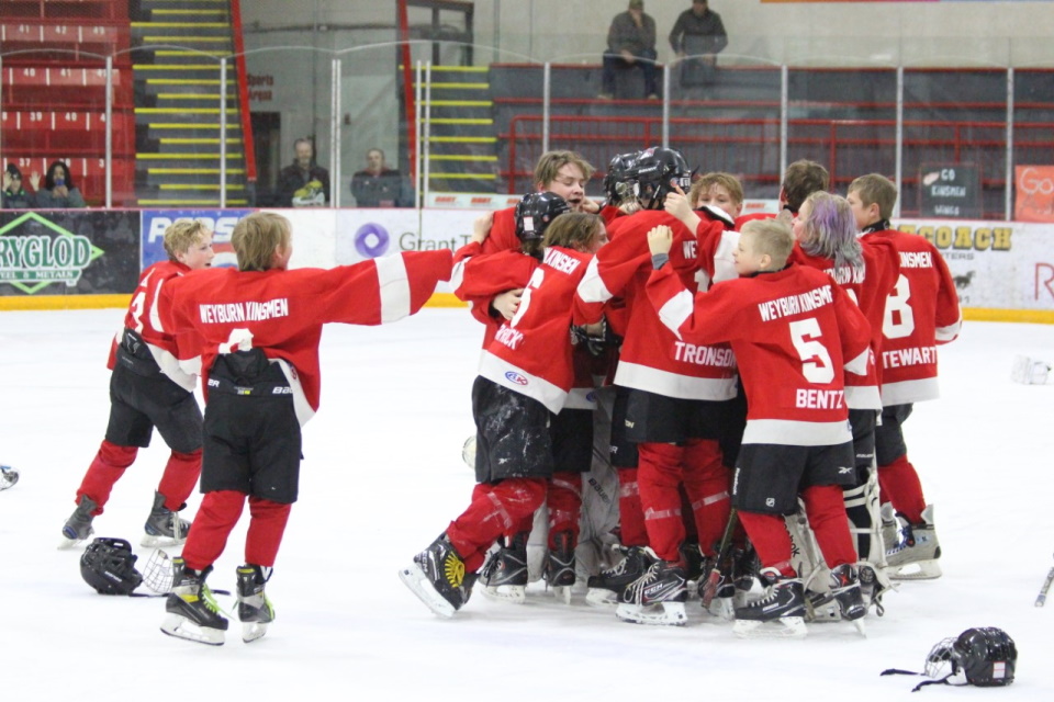 League championship win for the U-13 Kinsmen Red Wings ...