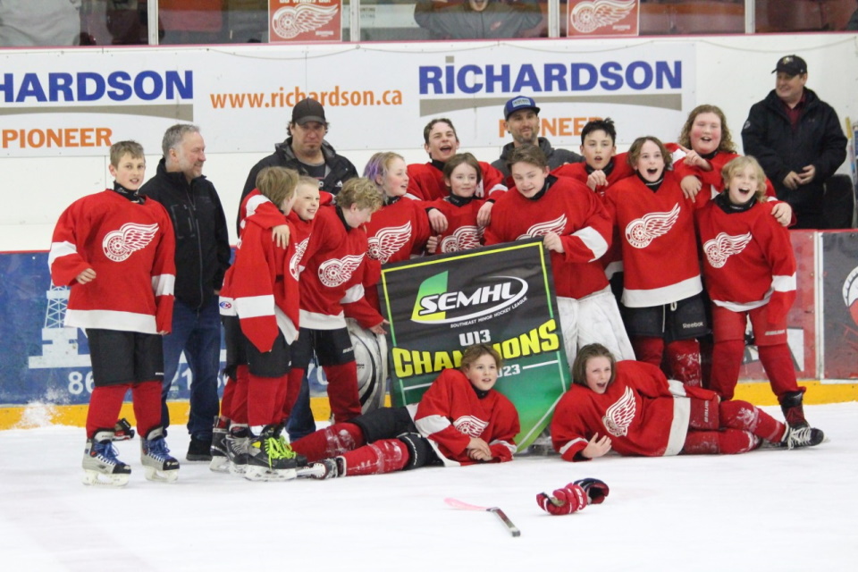 League championship win for the U-13 Kinsmen Red Wings ...
