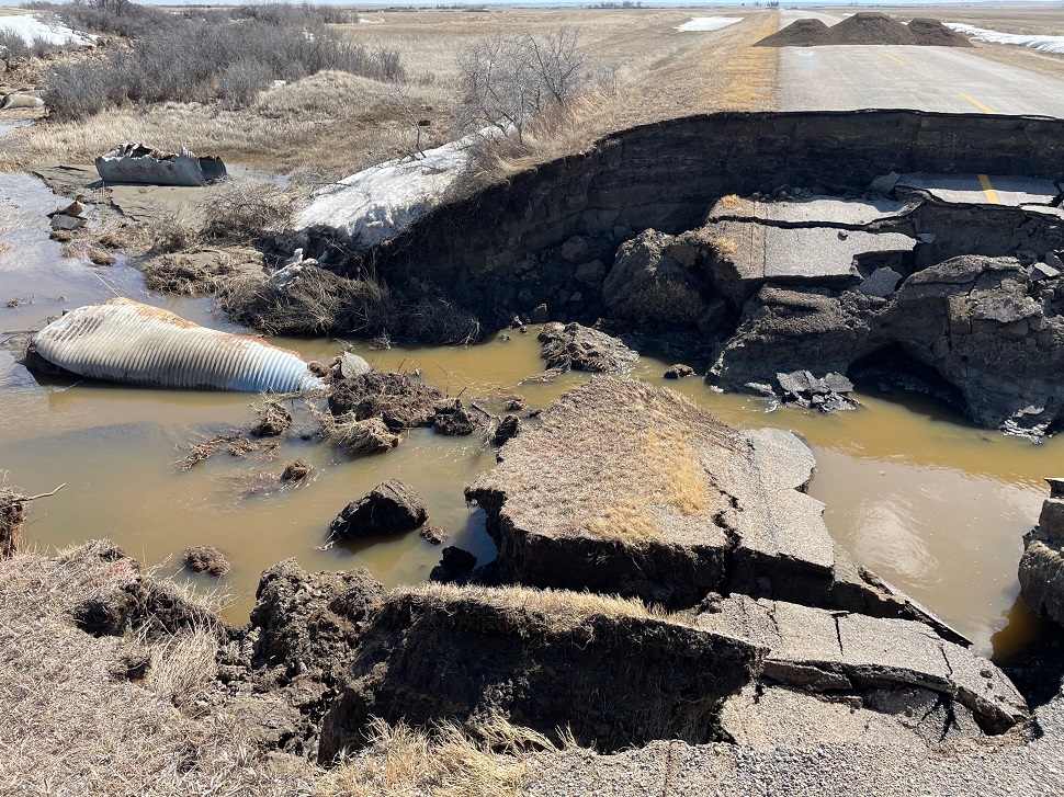 PHOTOS: Highway 42 collapses due to flooding - SwiftCurrentOnline.com ...