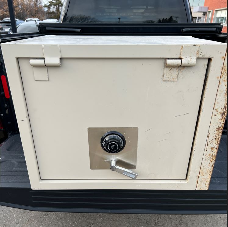 Grande Prairie RCMP seek owner of found safe - ReachFM: Peace Country's ...