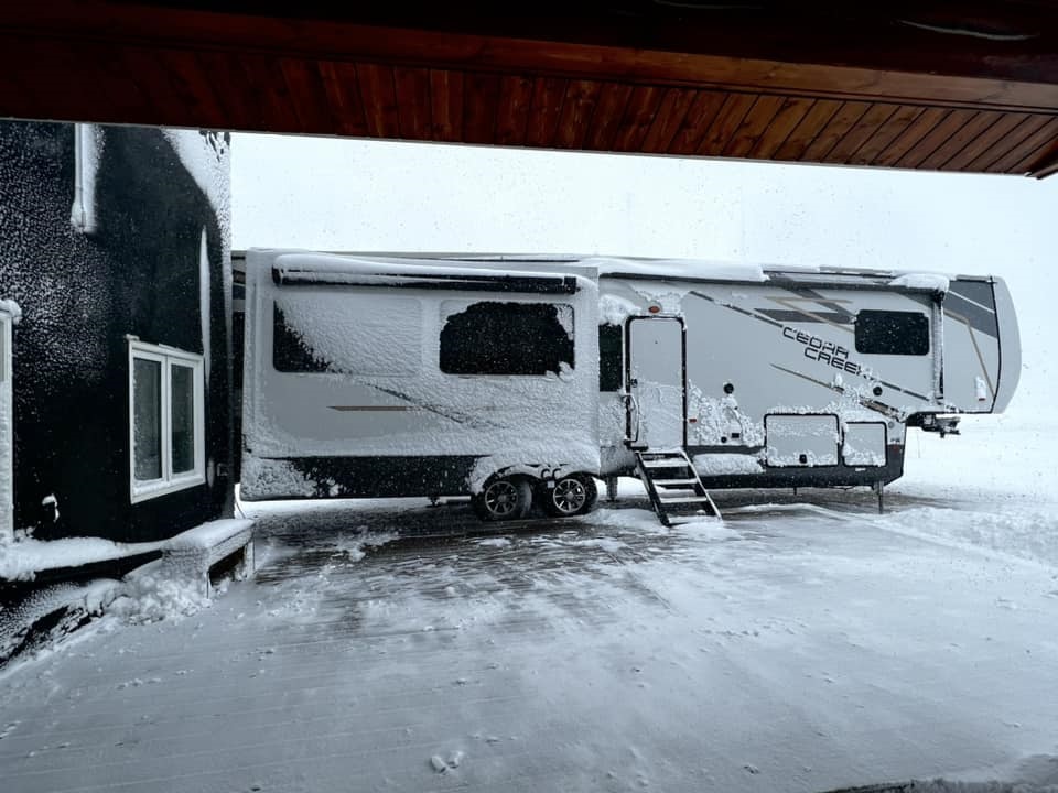 VIDEO: What Weyburn and area looks like in winter storm ...