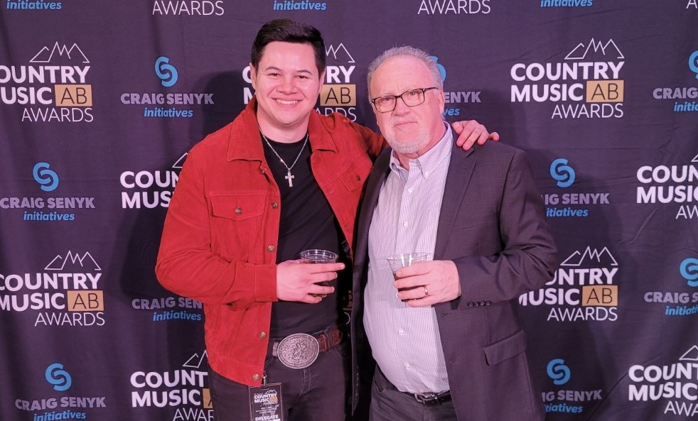 Airdrie music star rocks the stage at the Country Music AB Awards ...