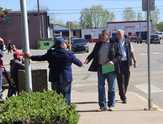 Premier visits Estevan to discuss future of power generation ...