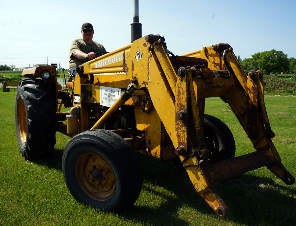 27 vintage tractors cruised along back roads in perfect weather for the ...