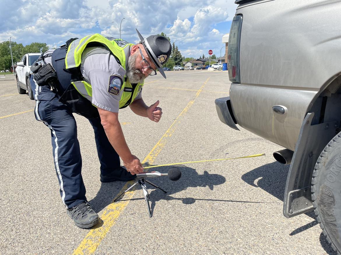 Municipal Enforcement making sure your vehicle is safe for the road ...