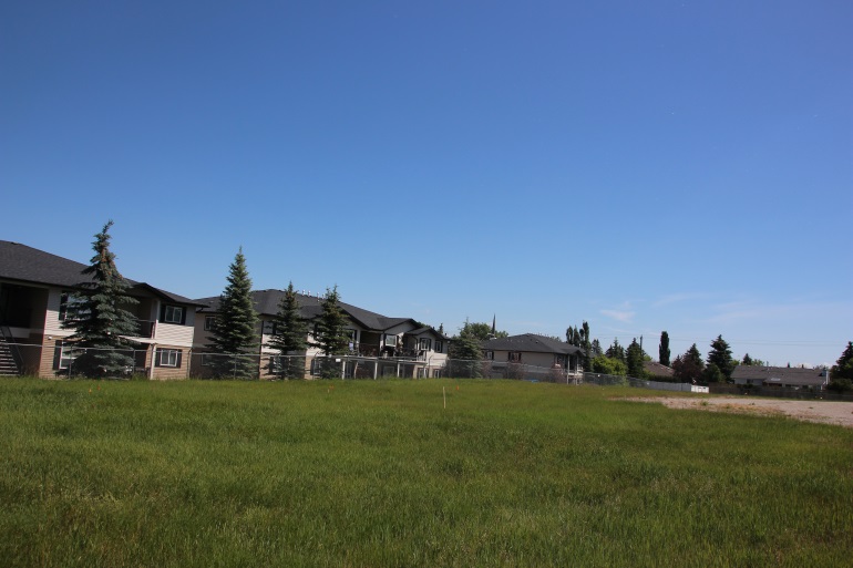 Community concerns remain despite Bayside Place townhouse development ...