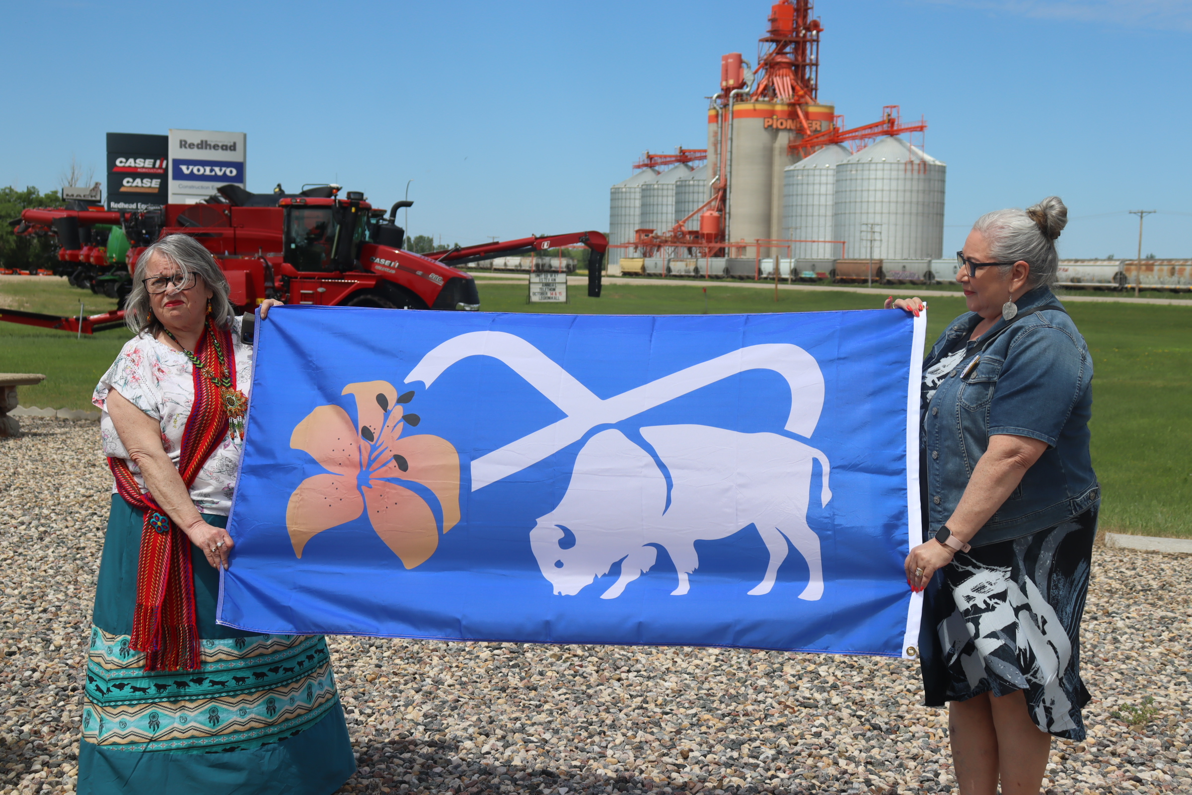 Métis citizens and museum unveil new Red River Cart - DiscoverEstevan ...