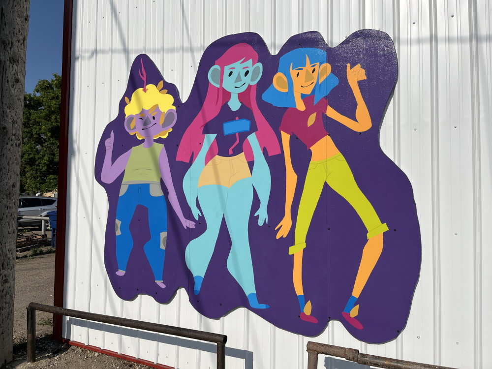 Police & students join forces to install graffiti-resistant mural ...