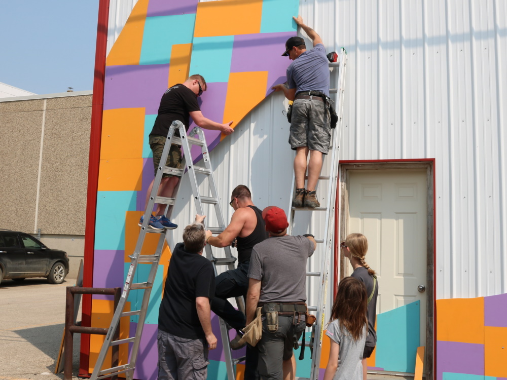Police & students join forces to install graffiti-resistant mural ...