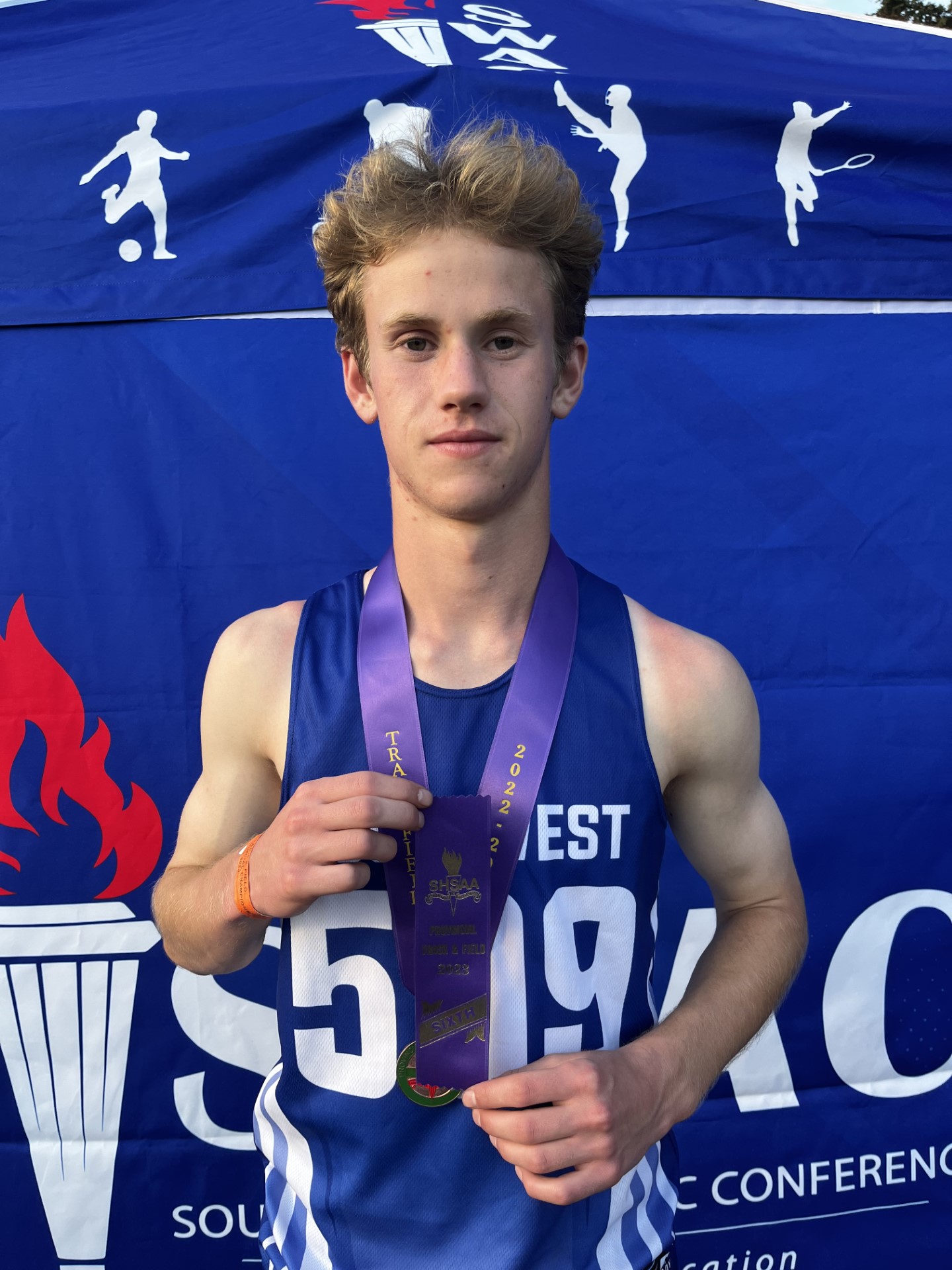 Comp wins team title, 15 SWAC athletes earn medals at provincial track ...