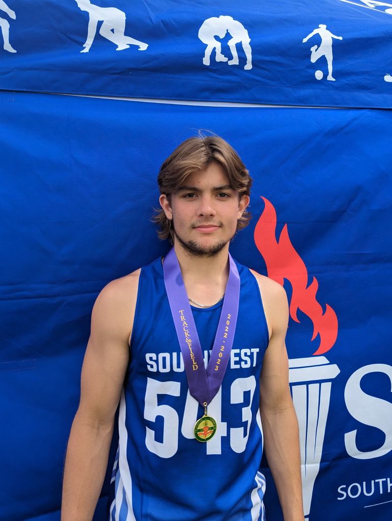 Comp wins team title, 15 SWAC athletes earn medals at provincial track ...